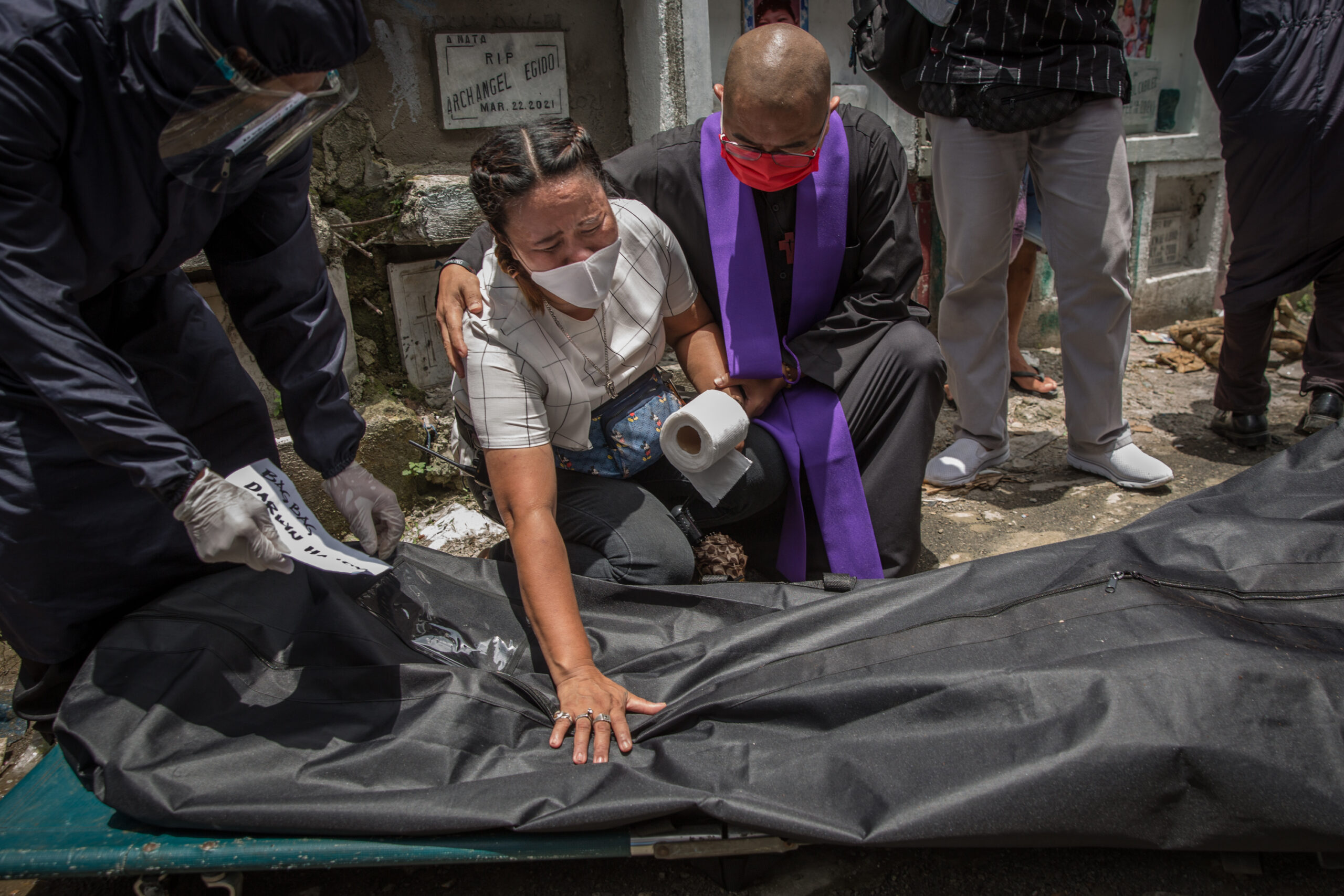 On the exhumation of victims of the “war on drugs”, enduring grief, and ...