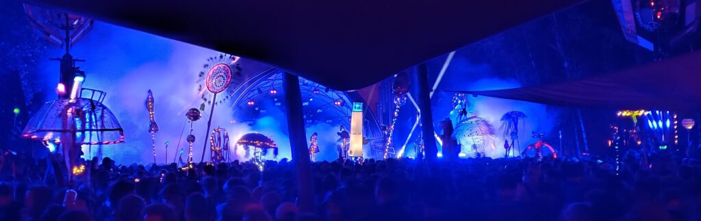 Red Flag: Watermelons at the Fusion Festival – The Left Berlin